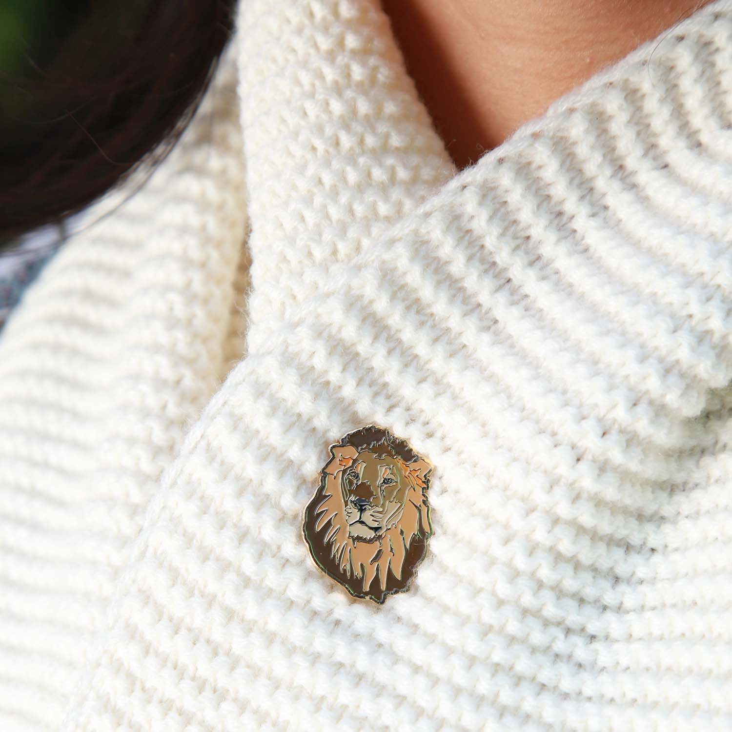Lion Face – Lapel Pin – WWF Nature Store